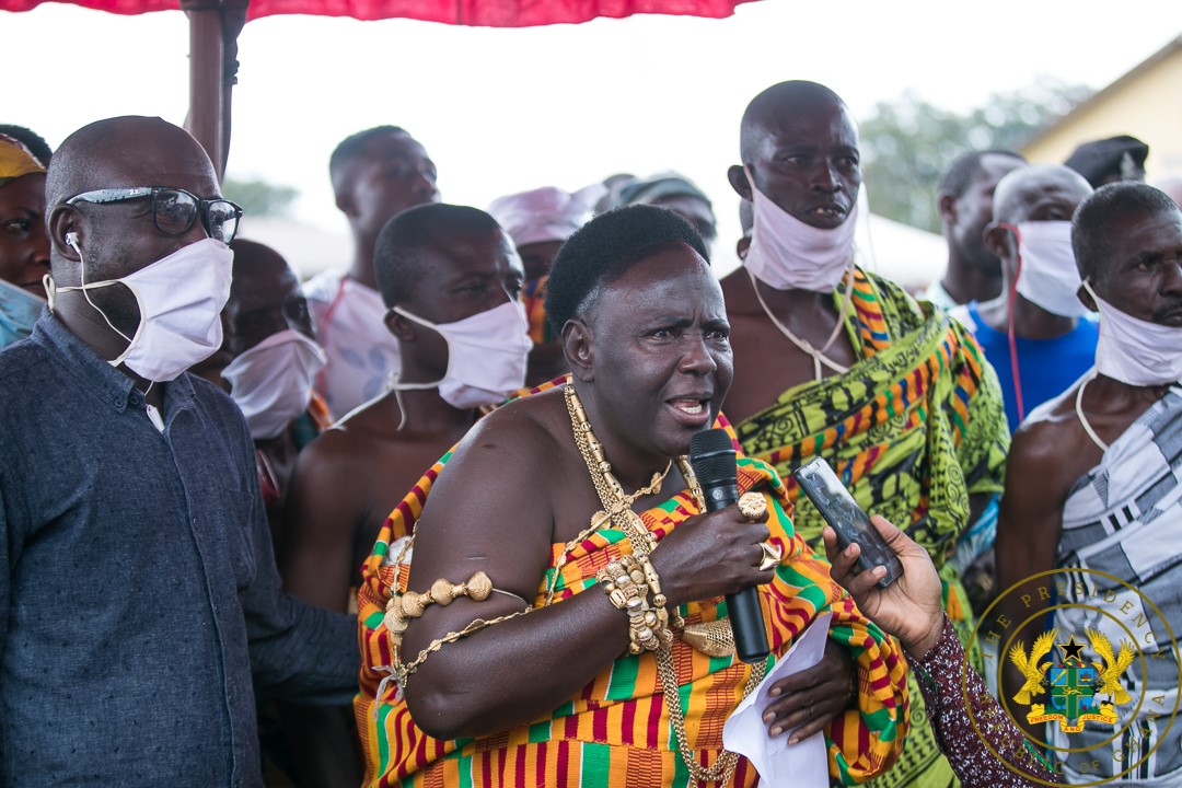 President Akufo-Addo cuts sod for Tuobodom town roads