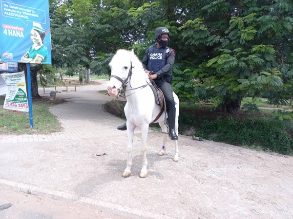 Horse policing – the new dimension of Ghana police – Ashantibiz